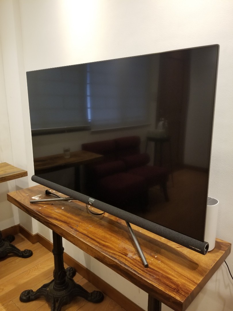 LED FLAT TV, Furniture & Home Living, Furniture, TV Consoles on Carousell