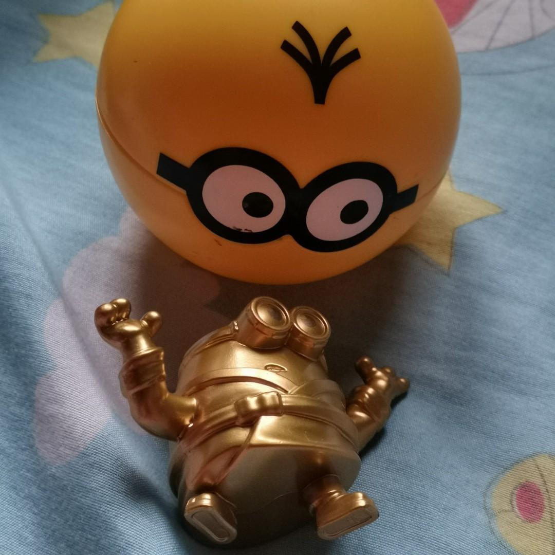 Mcdonalds Despicable Me Golden Minion toy, Hobbies & Toys, Memorabilia ...