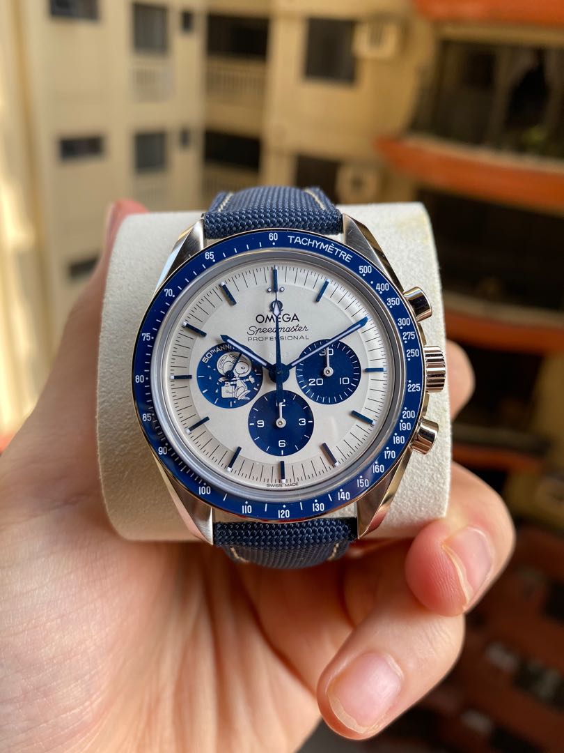 Omega Speedmaster Silver Snoopy Award, Luxury, Watches on Carousell
