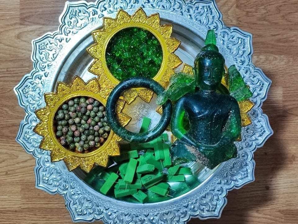 LP Udomsap Phra Phong Duang Setti Yi Ko Hong (Er Ge Fong 二哥丰) Kamakan Batch c/w 2 Gold Takruts ...