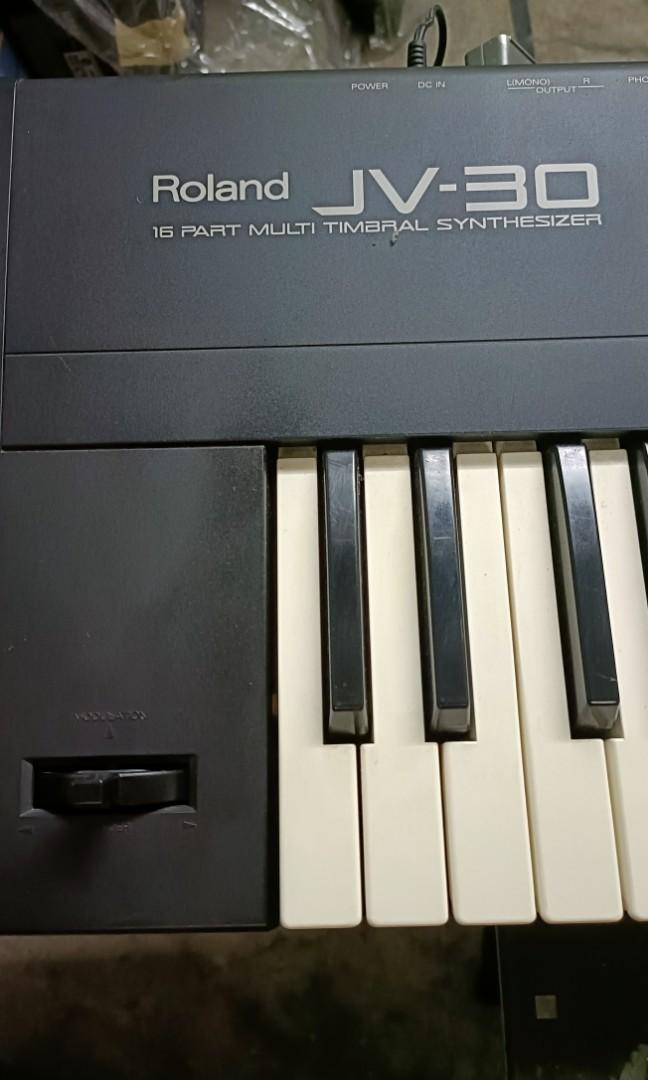 Roland jv-30 synthesizer, Hobbies & Toys, Music & Media, Musical ...