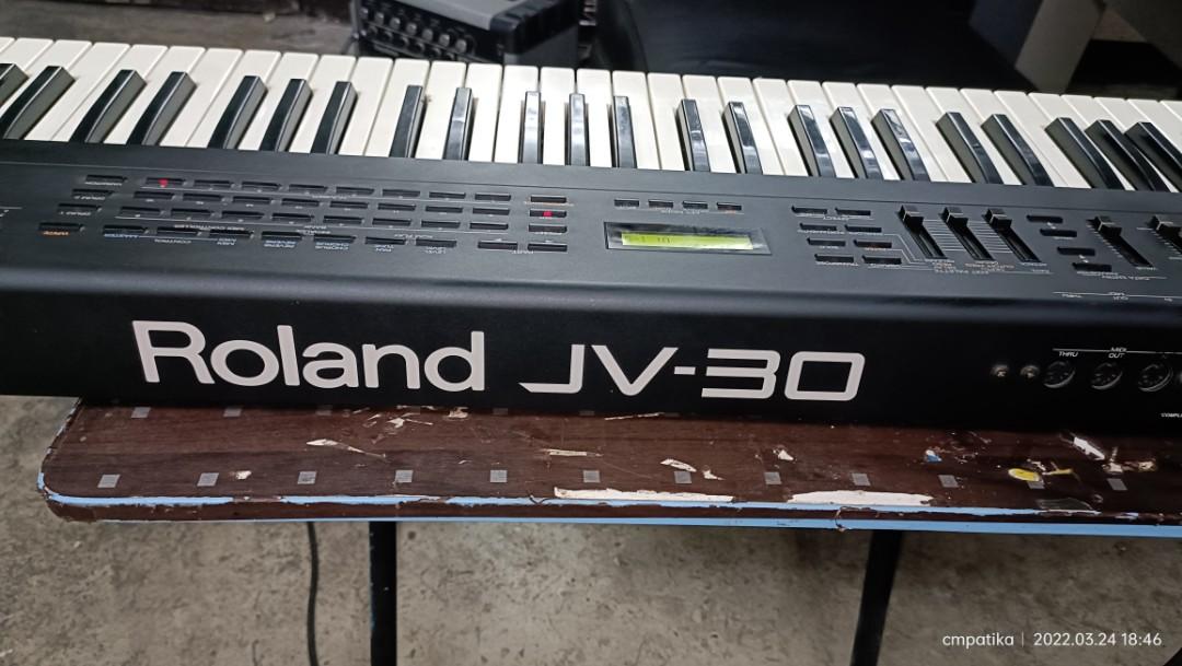 Roland jv-30 synthesizer, Hobbies & Toys, Music & Media, Musical ...