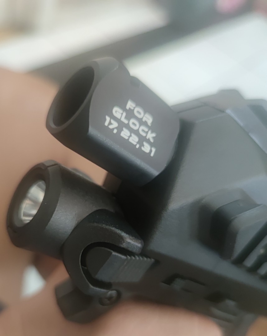 Roni Kit Flashlight, Everything Else, Others on Carousell