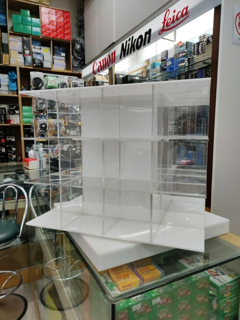 Rotating Display Shelf