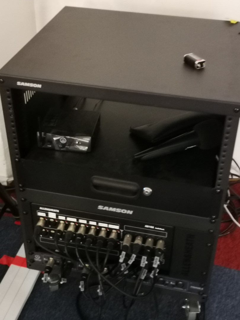 Samson casing unit (with wheels), Audio, Other Audio Equipment on Carousell
