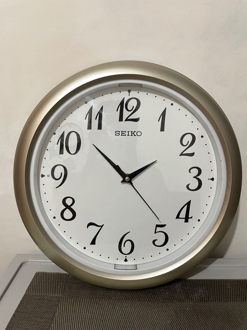 Seiko Wall Clock from Japan, Furniture & Home Living, Home Decor ...