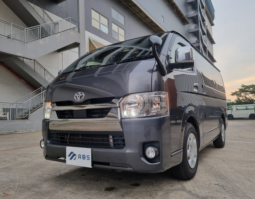 Toyota Hiace 2.8 Super GL Dark Prime Auto, Cars, Commercial Vehicles ...