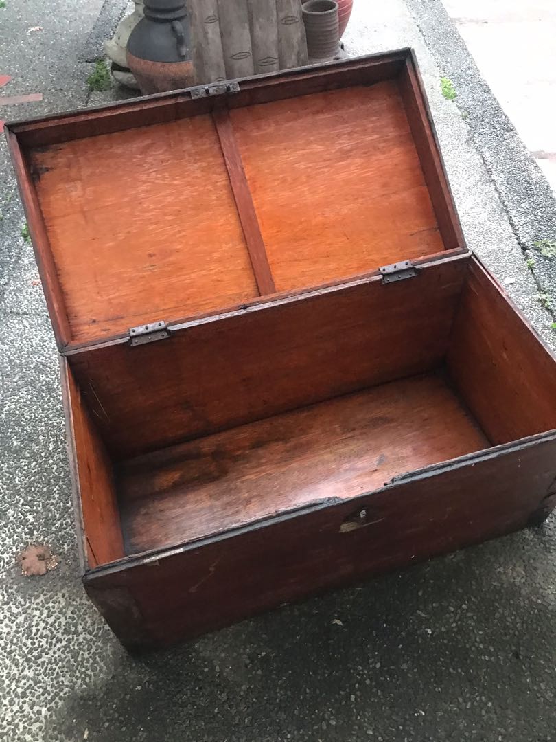 Antique Red Narra Old Baul Wood, Hobbies & Toys, Memorabilia ...