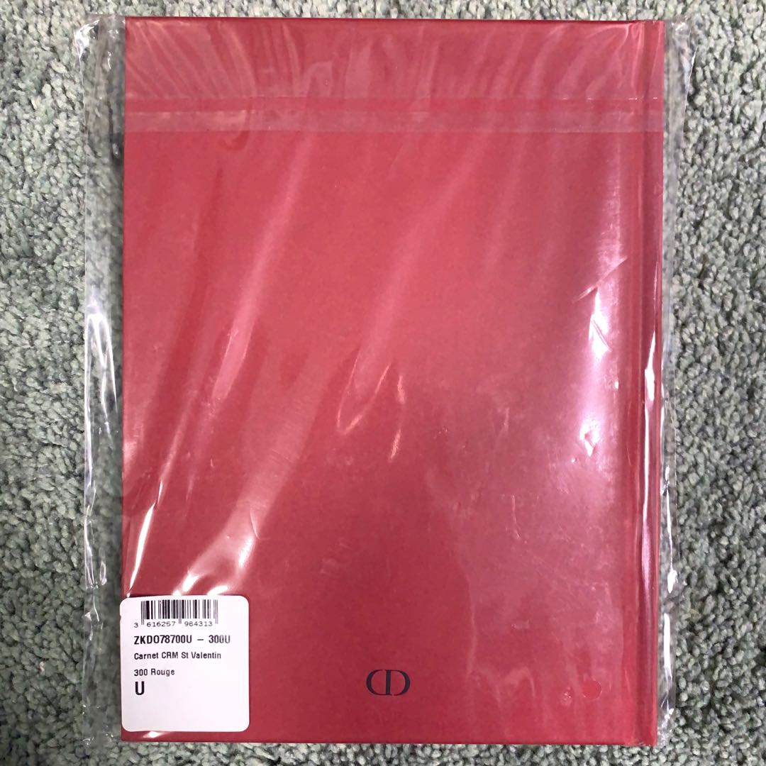 Christian Dior note book, 名牌, 飾物及配件 - Carousell