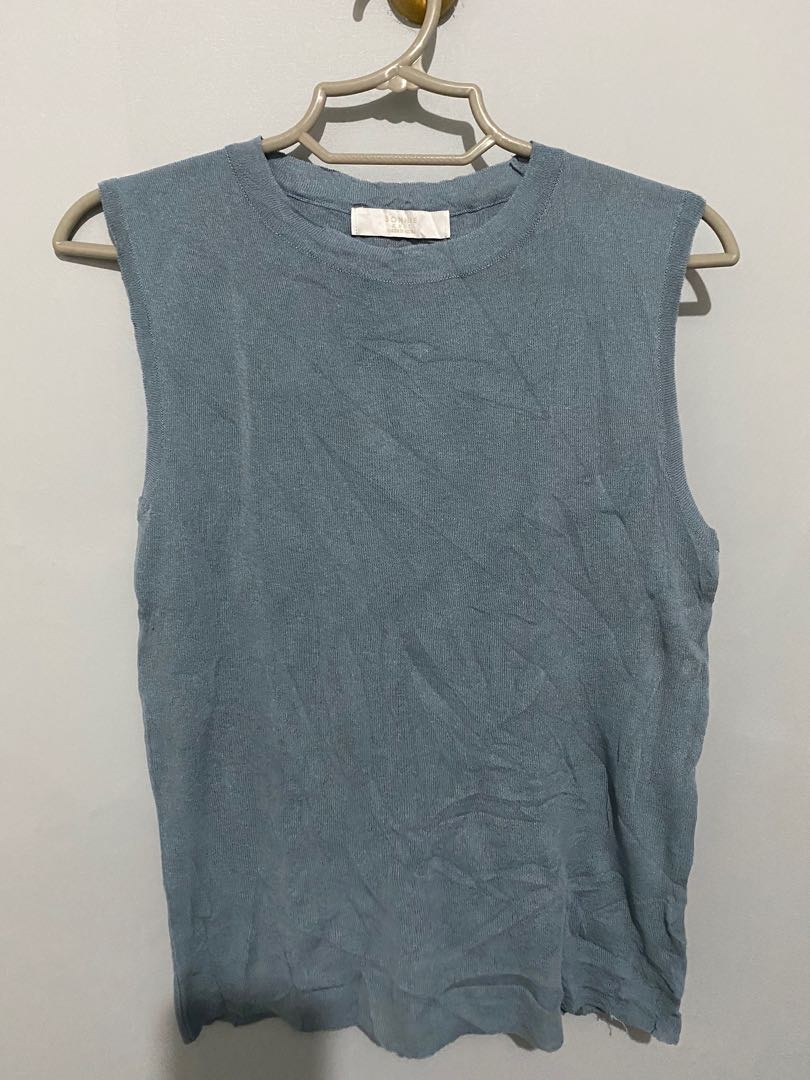 Closed Neck Sleeveless, Women's Fashion, Tops, Sleeveless on Carousell
