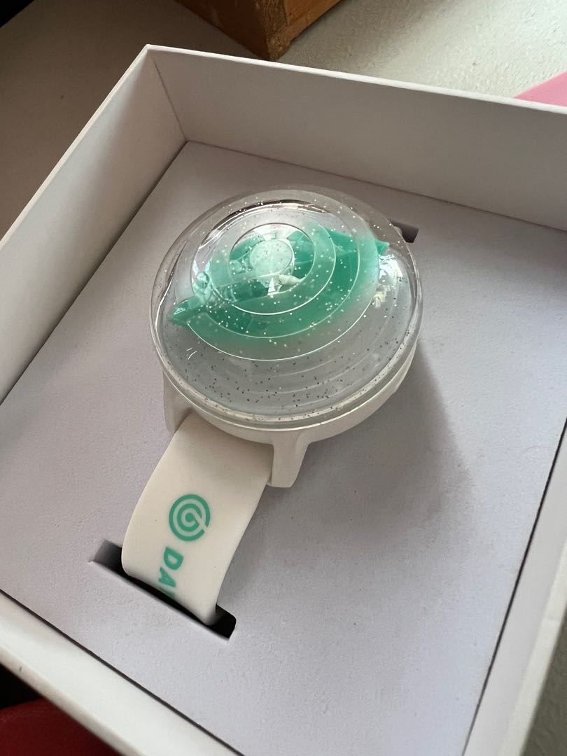 DAY6 LIGHT BAND VER 1, Hobbies & Toys, Memorabilia & Collectibles, K ...