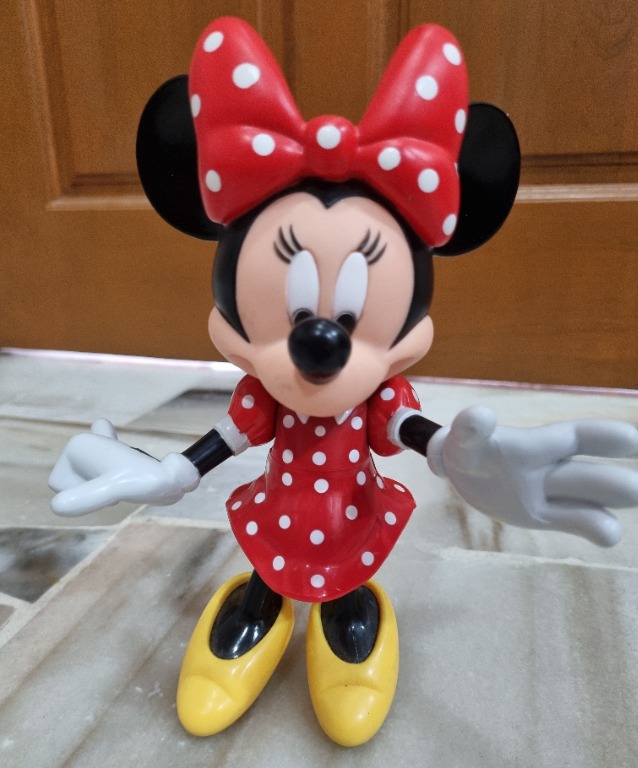 Disney Minnie Mouse 7" Figure Articulated, Hobbies & Toys, Toys & Games ...