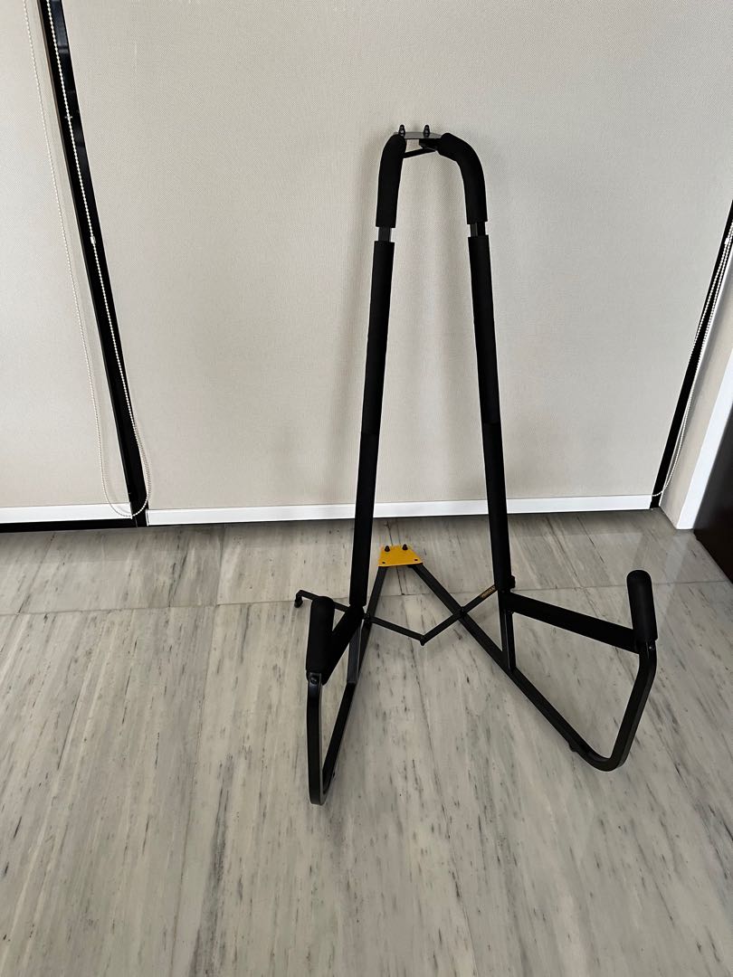 Double Bass stand Hercules, Hobbies & Toys, Music & Media, Music ...