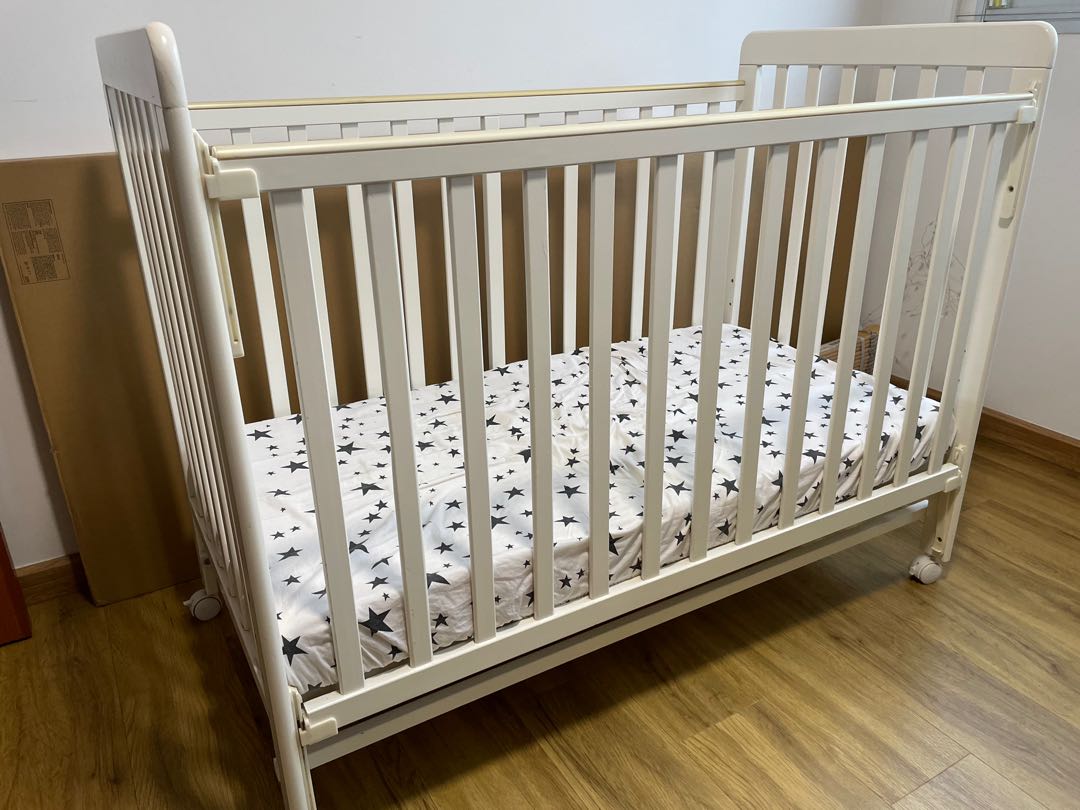 Happy Cot Happy Wonder 5 in 1 convertible baby cot with free mattress ...