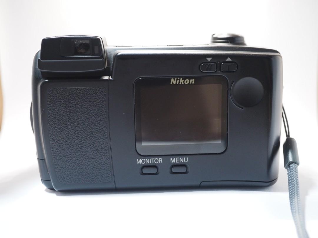 Nikon Coolpix 800 (circa 1999), Photography, Cameras on Carousell
