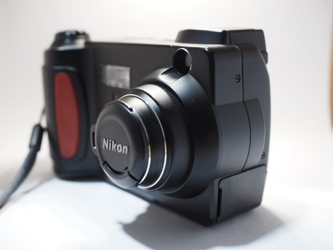 Nikon Coolpix 800 (circa 1999), Photography, Cameras on Carousell