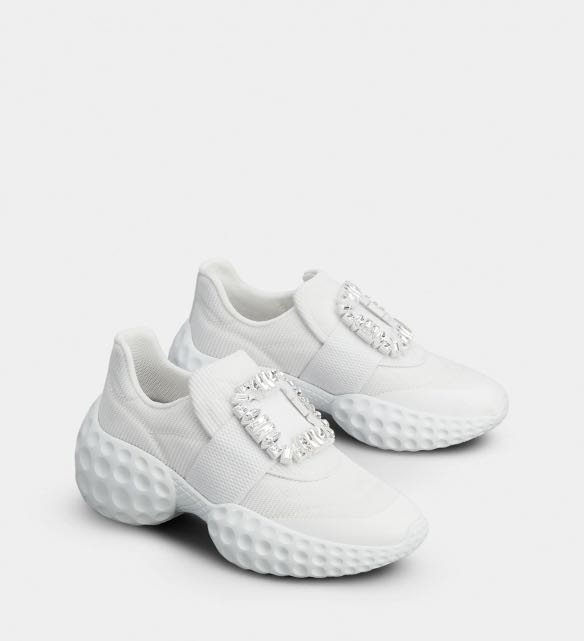 RV white sneakers, Women's Fashion, Footwear, Sneakers on Carousell