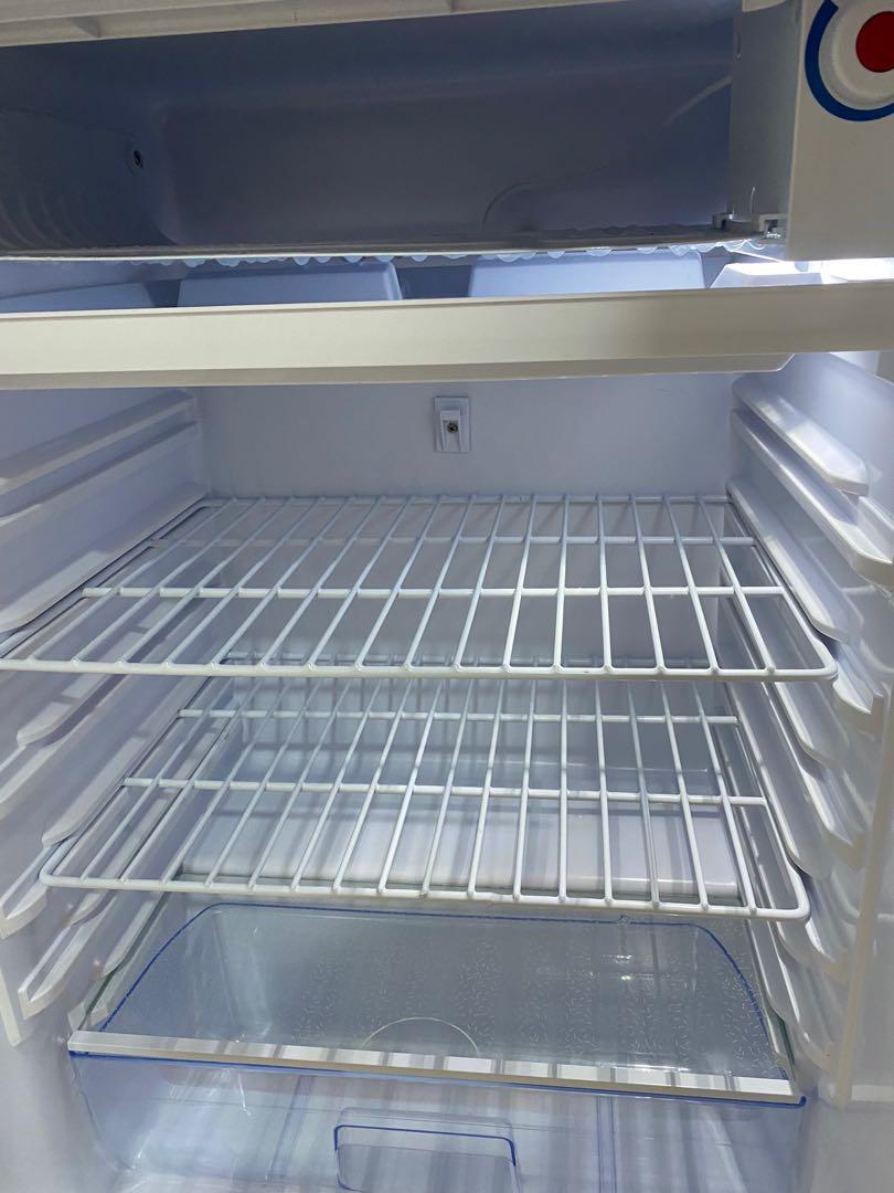 Sharp Mini-Fridge: 122l, TV & Home Appliances, Kitchen Appliances ...