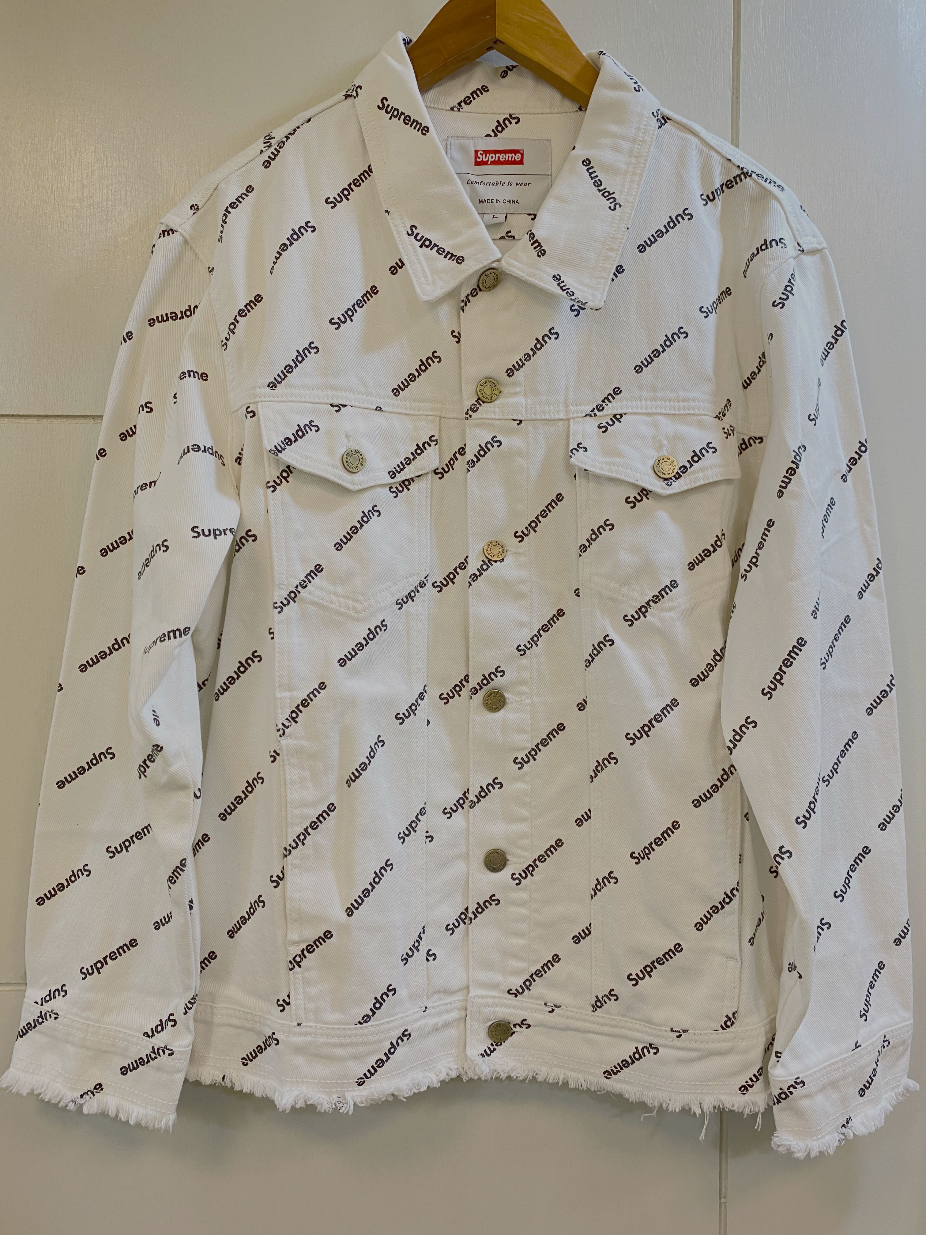 Supreme White Denim jacket, Men's Fashion, Tops & Sets, Formal Shirts ...