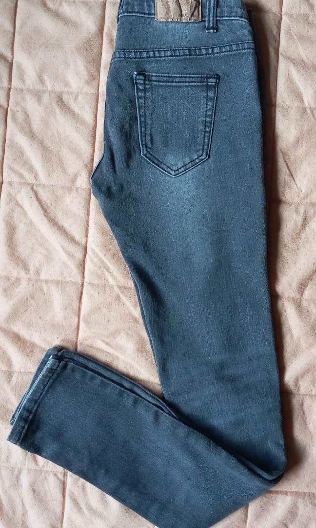VIVA JEANS, Women's Fashion, Bottoms, Jeans on Carousell