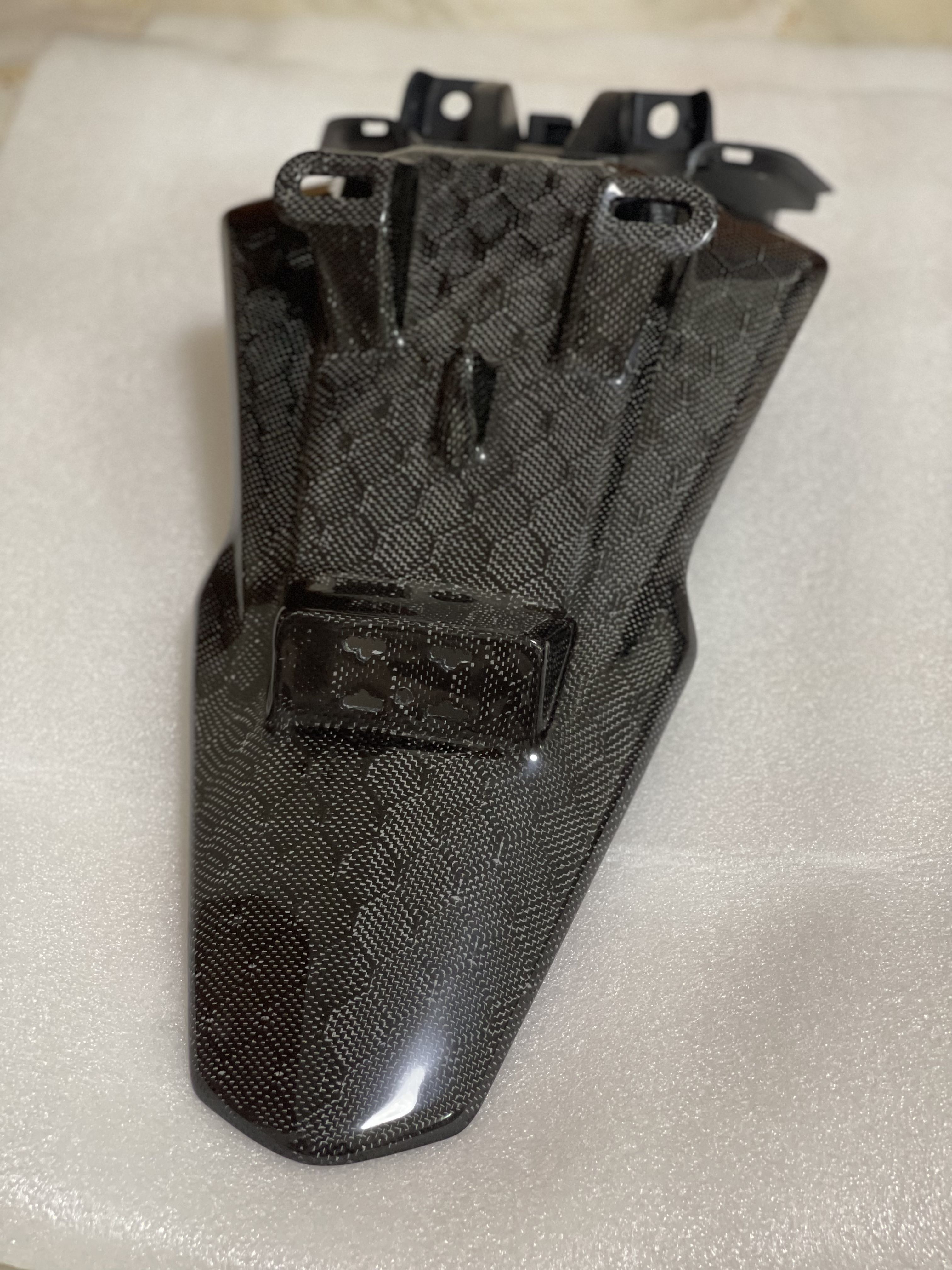 Aerox V1 Rear Mudguard HoneyComb, Motorcycles, Motorcycle Accessories ...