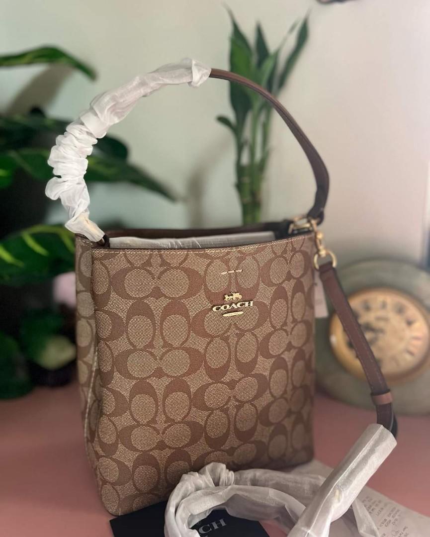 Coach Town Bucket in Signature Canvas Brown, Women's Fashion, Bags ...