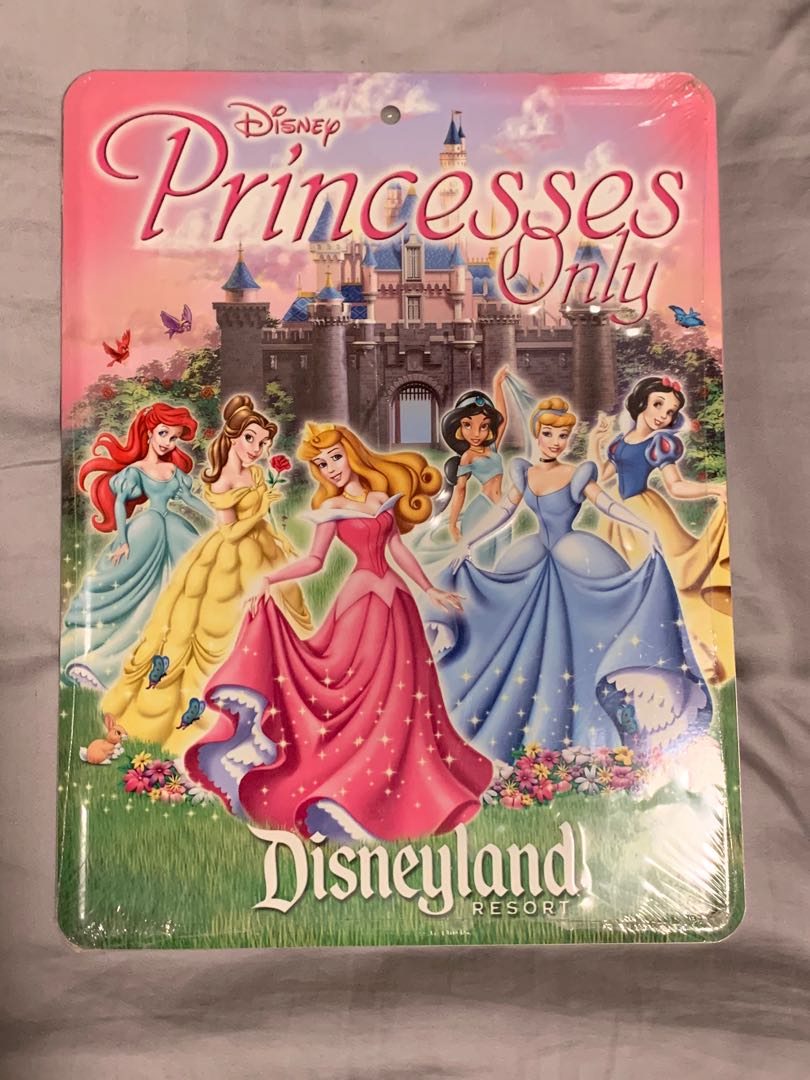 Disney princess metal display, Hobbies & Toys, Books & Magazines ...