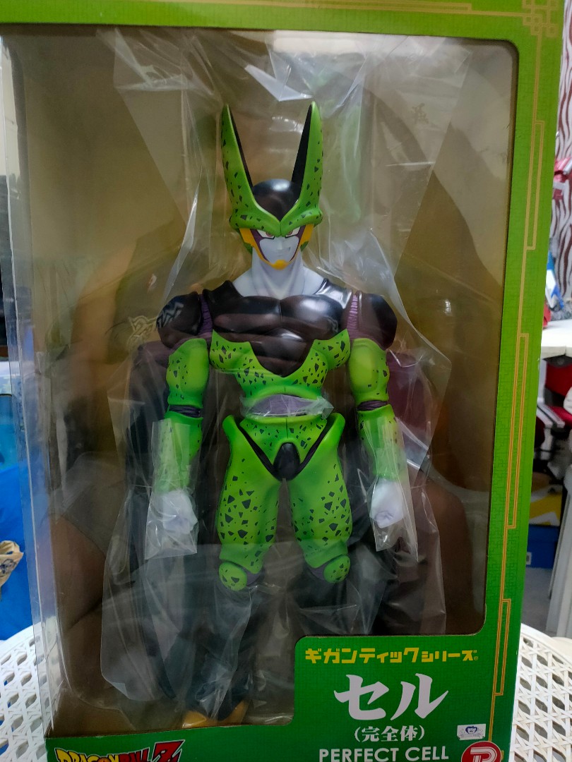 Dragonball Z xplus perfect cell and android 18 rare misb, Hobbies ...