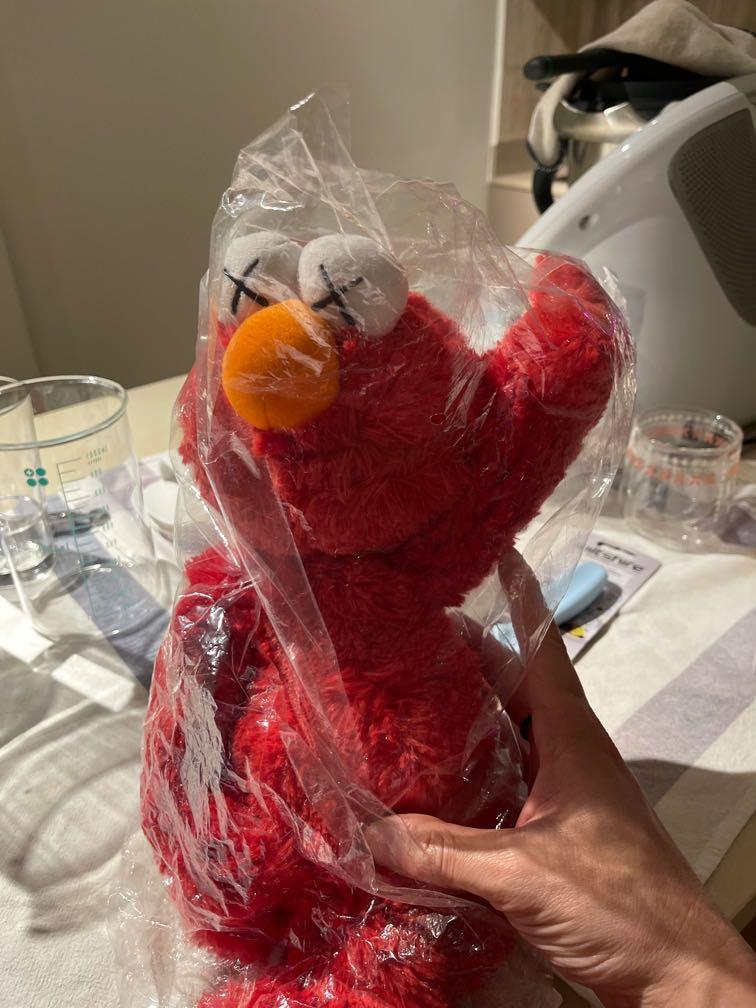 Elmo kaws, Hobbies & Toys, Toys & Games on Carousell