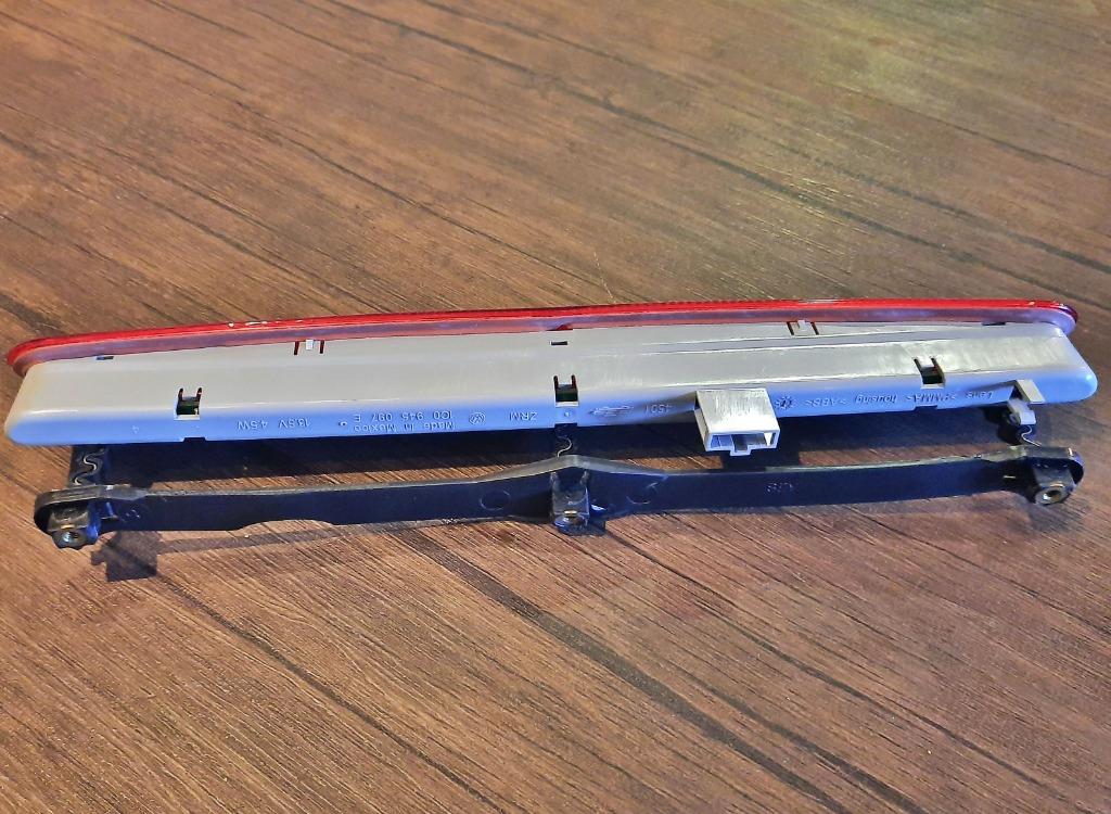 Genuine Volkswagen New Beetle 1998-10 Third Brake Stop Light NEW ...