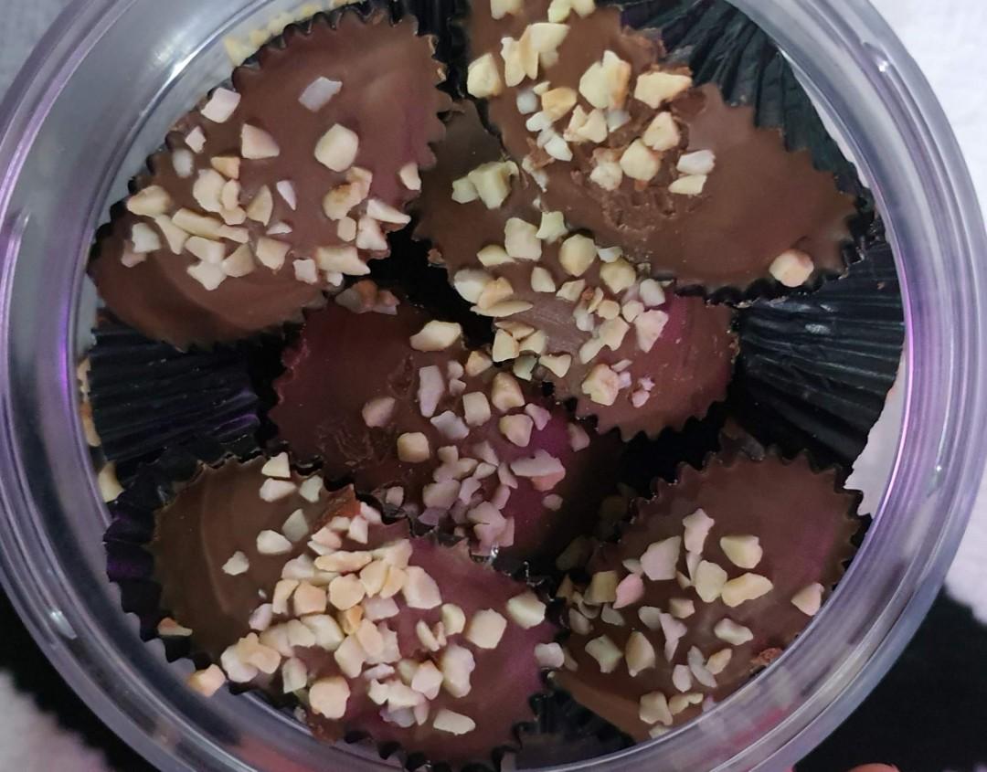 Kuih Muih Raya, Food & Drinks, Homemade Bakes on Carousell