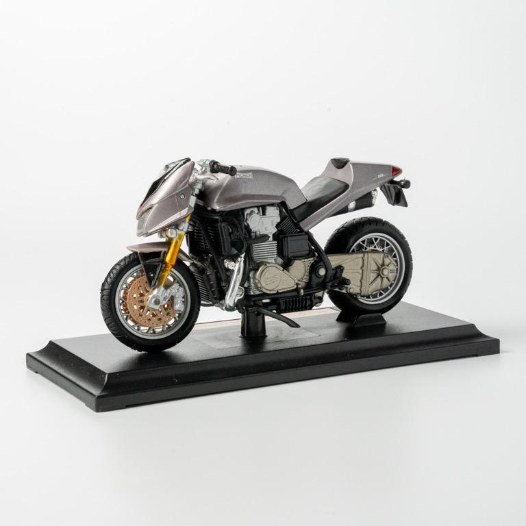 Maisto Munch Mammut 2000_Silver Colour ver, Hobbies & Toys ...