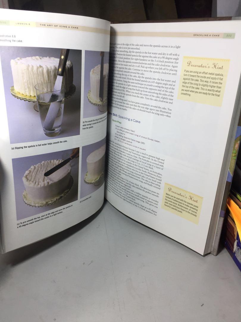 Professional Cake Decorating by Toba Garrett big book, Hobbies & Toys ...