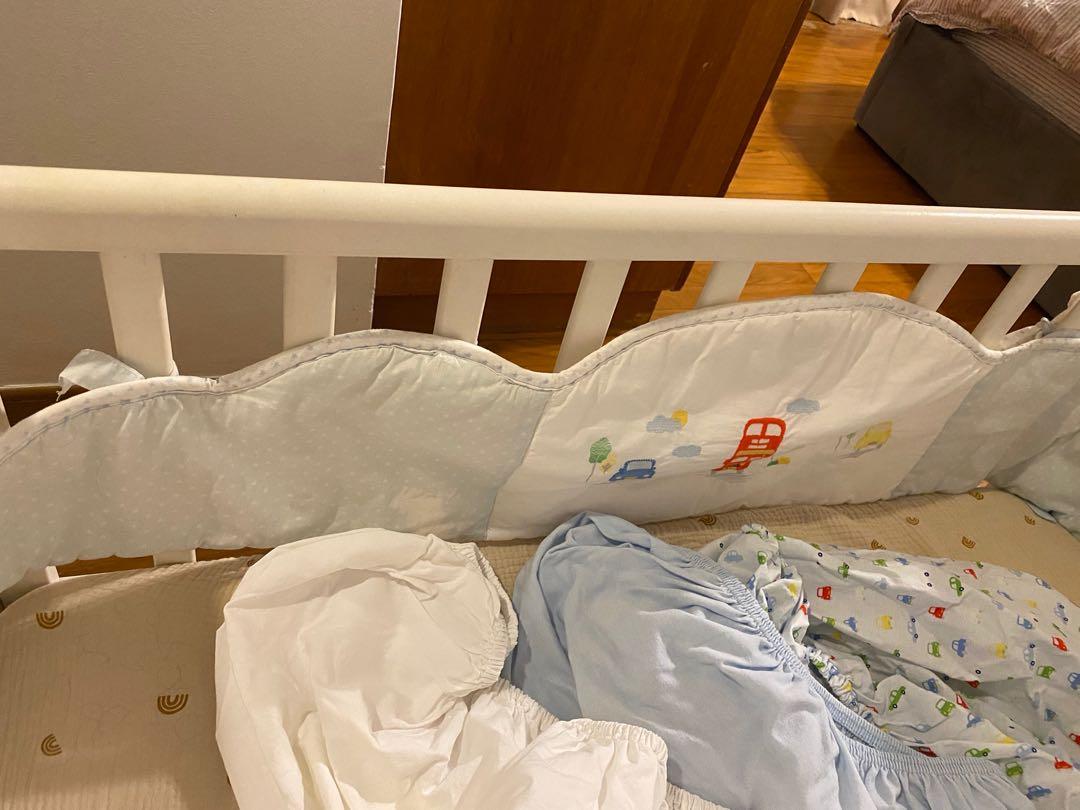 Rocking baby crib, Babies & Kids, Baby Nursery & Kids Furniture, Cots ...