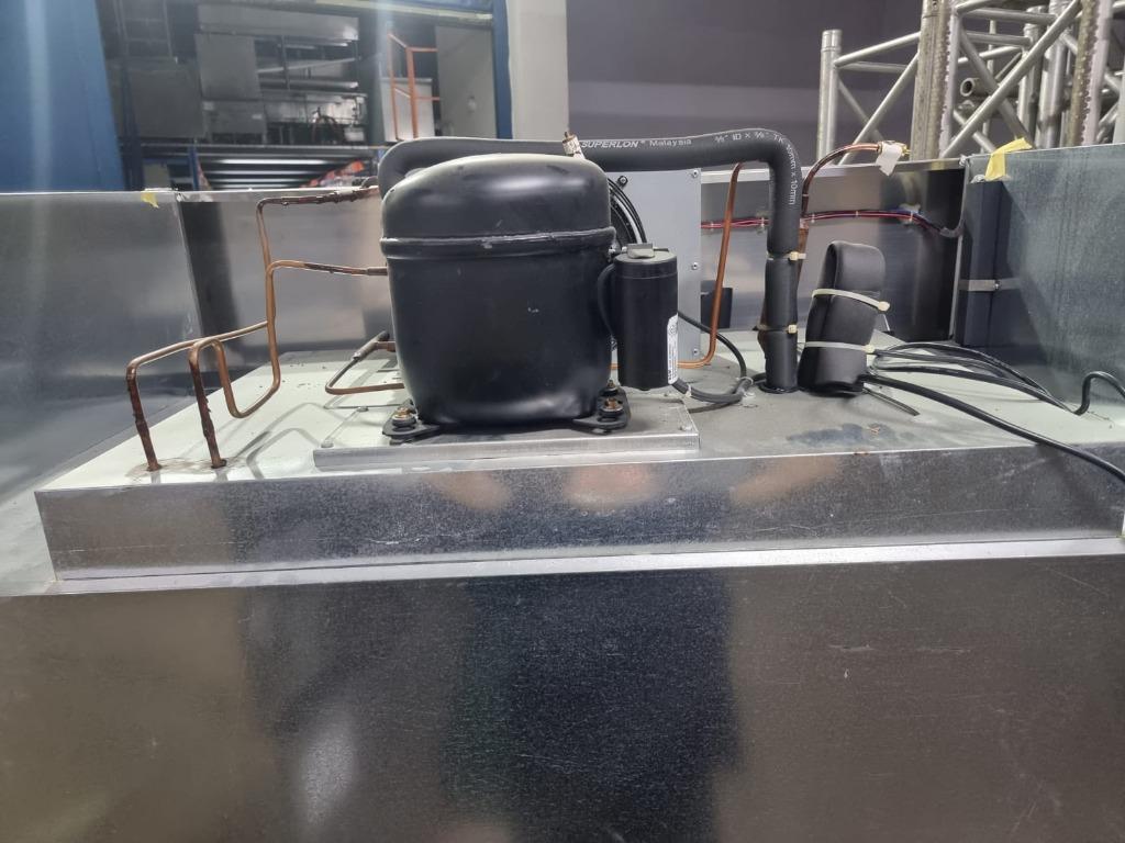 CHILLER 4 DOOR UPRIGHT STANDING 4 DOOR CHILLER KINNOV QUALITY STAINLESS ...