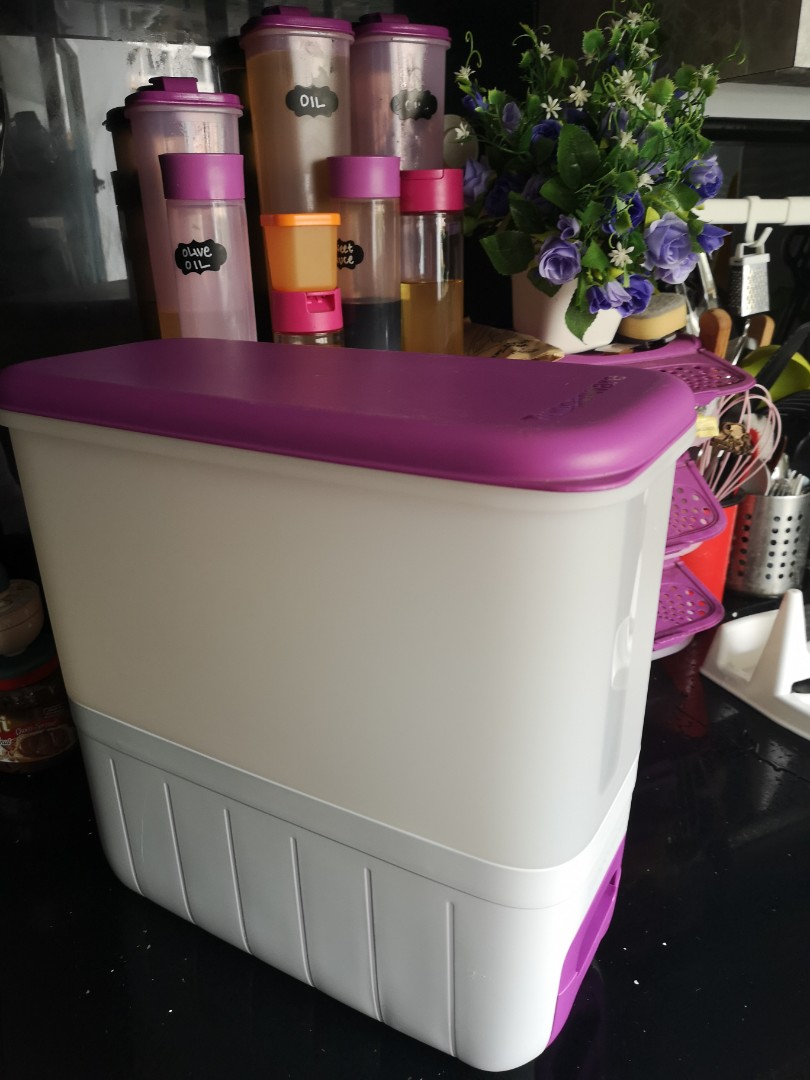 10kg Tupperware Rice smart, Furniture & Home Living, Kitchenware ...