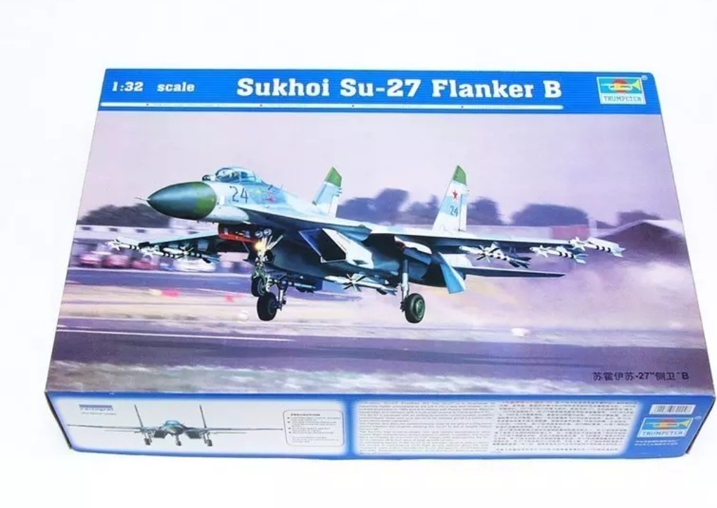 1/32 俄羅斯SU-27 側衛 戰斗機, 興趣及遊戲, 玩具 & 遊戲類 - Carousell