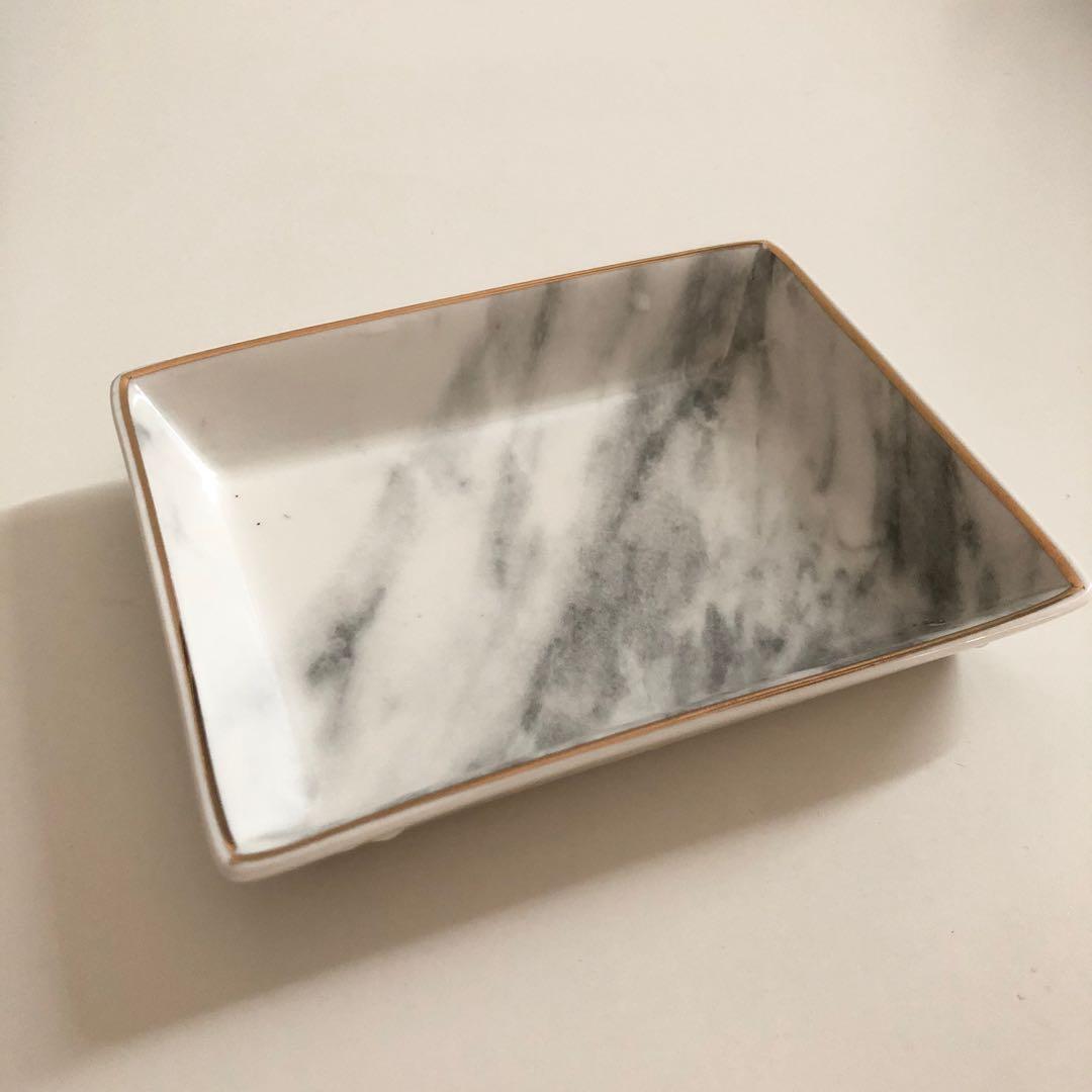 Accessories Plate, Furniture & Home Living, Home Decor, Vases ...