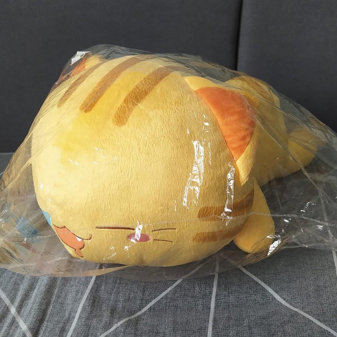 Authentic Toreba Giant Cat Plushie, Hobbies & Toys, Toys & Games on ...
