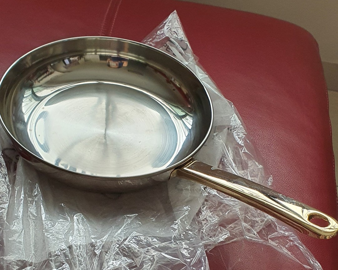 mayer pan with gold hardware, TV & Home Appliances, Kitchen Appliances ...