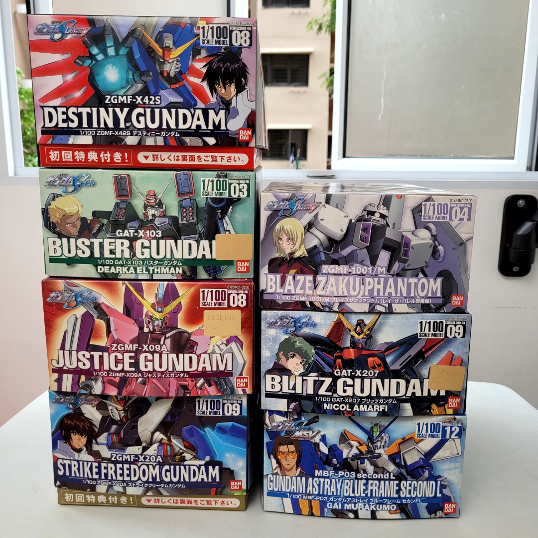 Multiple Old Rare BUILT Gundam kits (As a Set), Hobbies & Toys, Toys ...