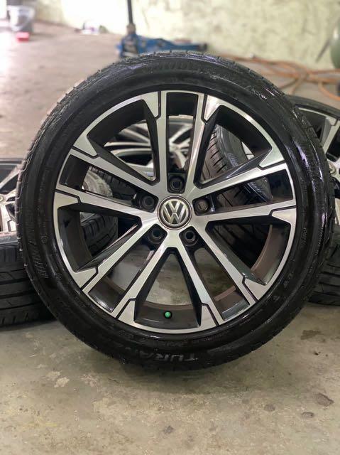 Original 17 inch sports rim Volkswagen Golf tyre 70%, Auto Accessories ...