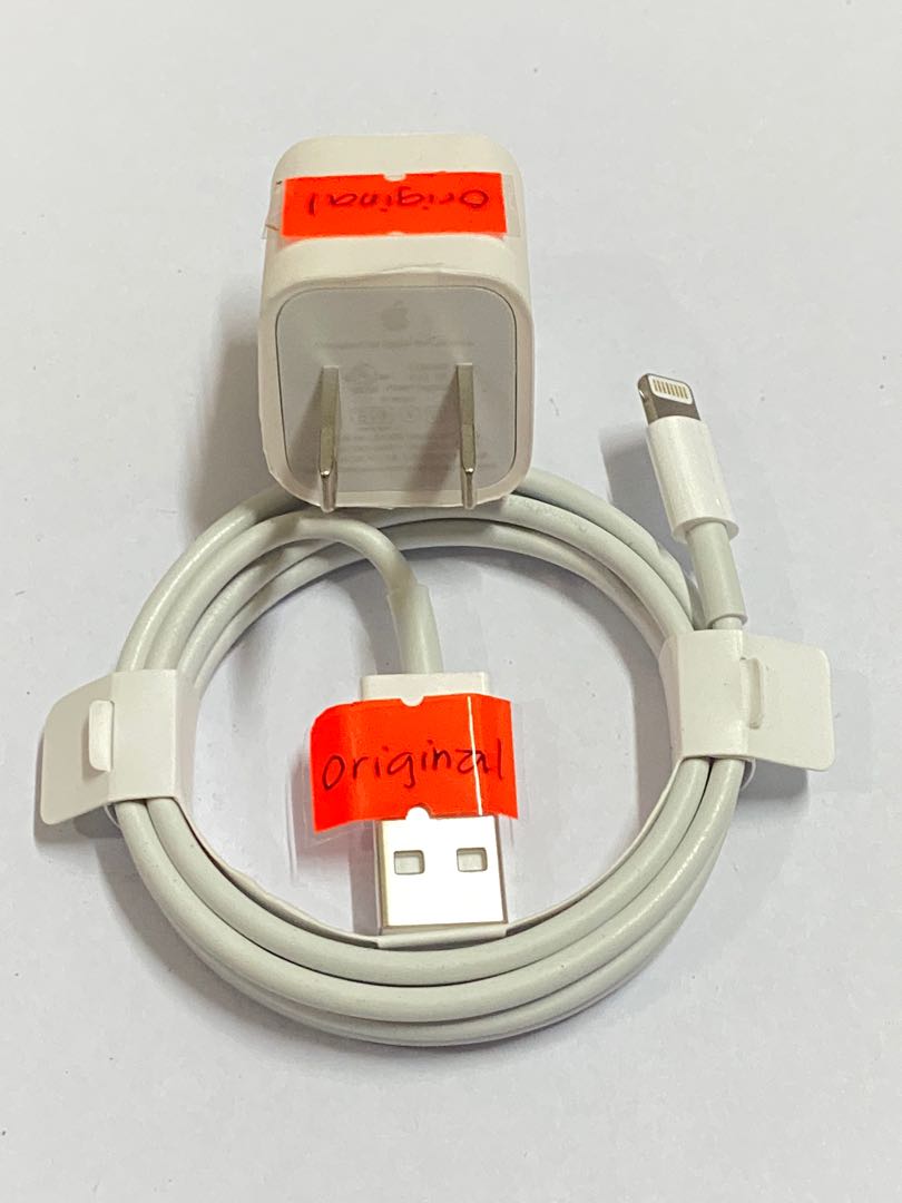 Original Apple iPhone Charger 5 watts adapter and lightning cable ...
