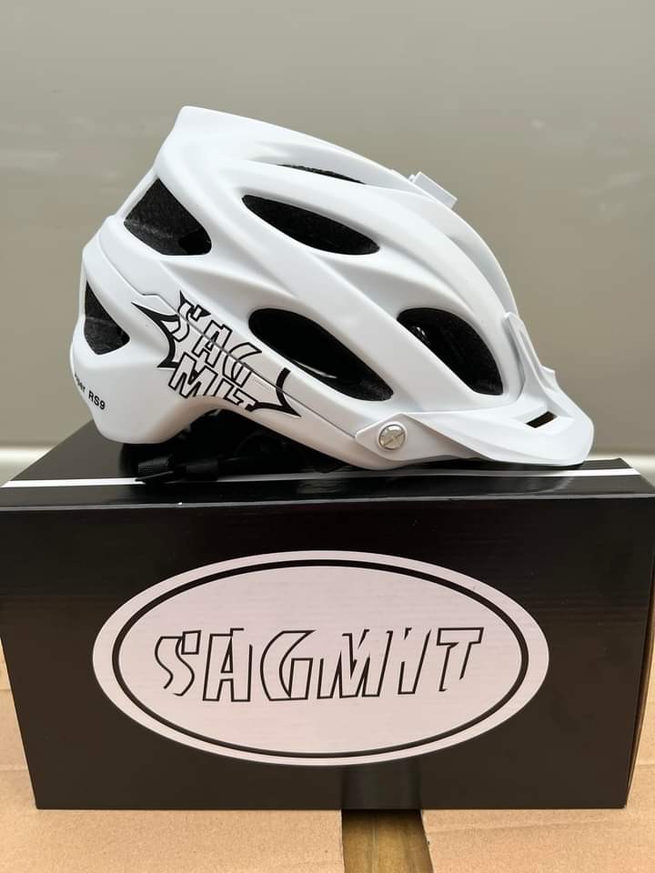 SAGMIT HELMET WITH CAMERA MOUNT, Everything Else, Others on Carousell
