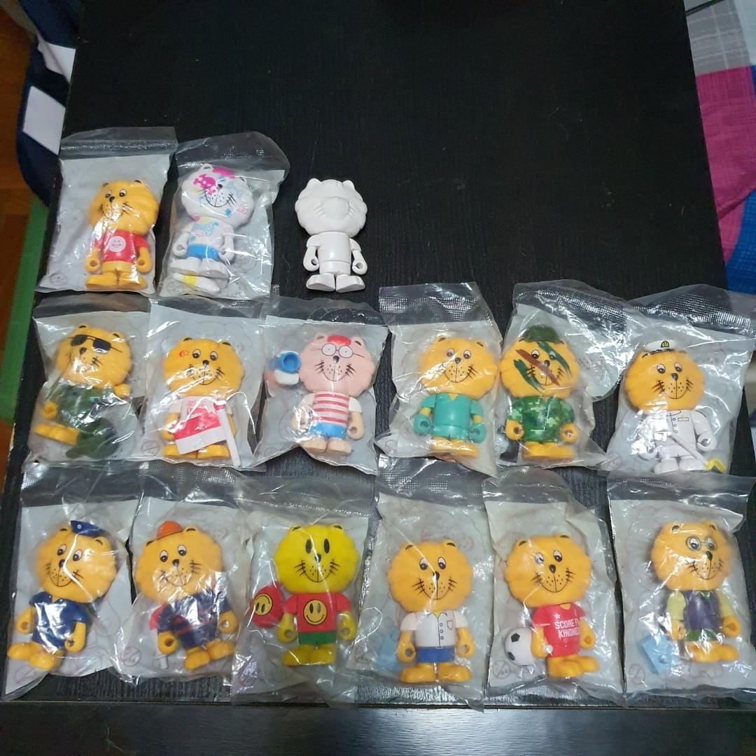 SG50 Jubilee Singa Lion Full Set of 15, Hobbies & Toys, Toys & Games on ...