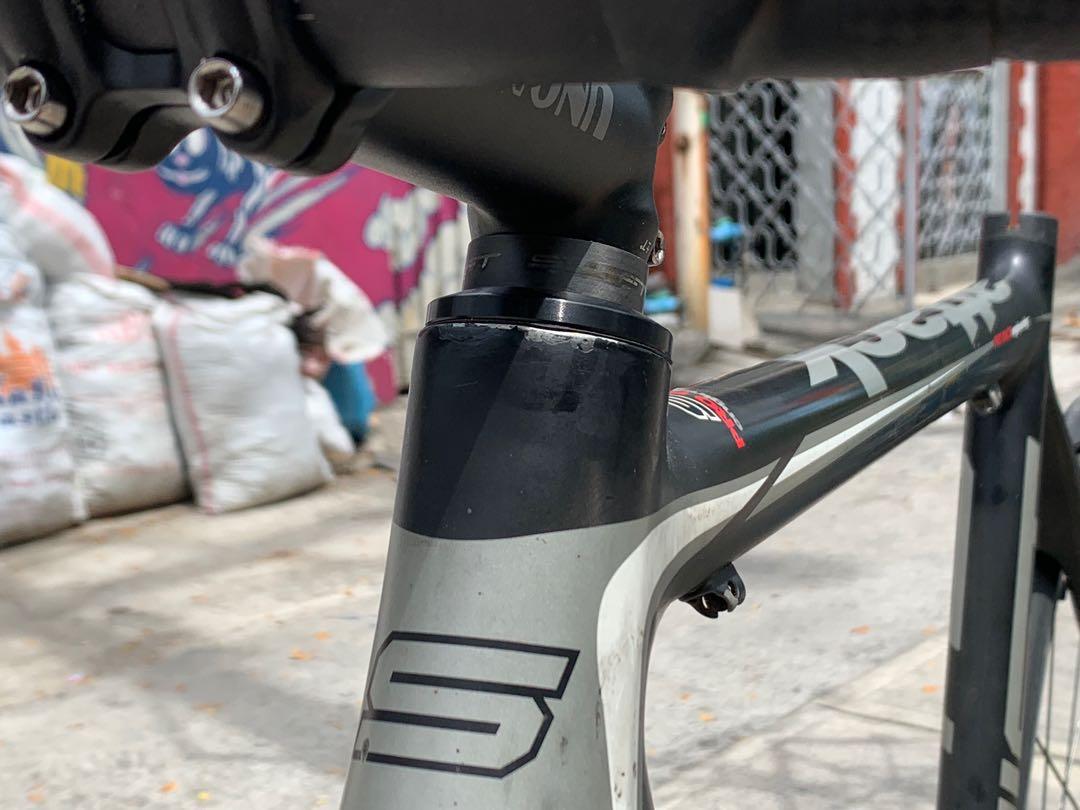 Swift Attack Carbon Road Bike, Sports Equipment, Bicycles & Parts ...