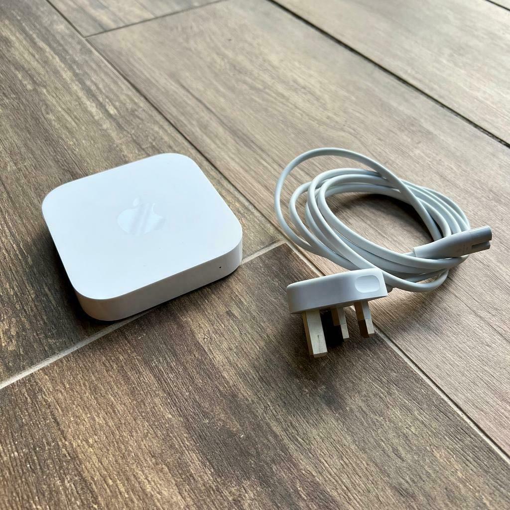 Apple Airport Express 2nd generation, Computers & Tech, Parts ...