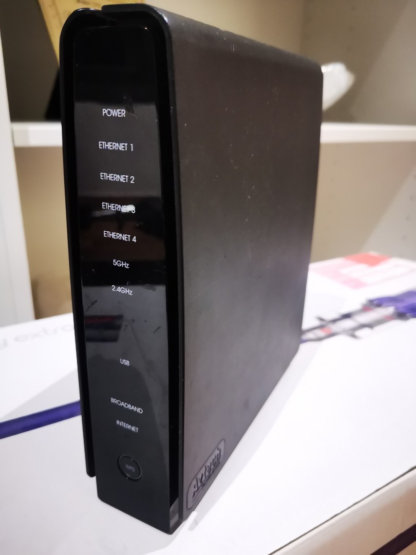 Aztech DSL8800GR, Computers & Tech, Parts & Accessories, Networking on ...