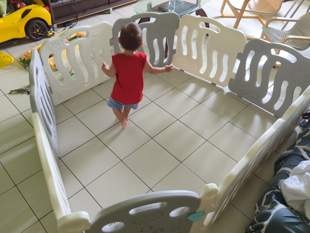 Baby fence, Babies & Kids, Baby Nursery & Kids Furniture, Safety Gates ...