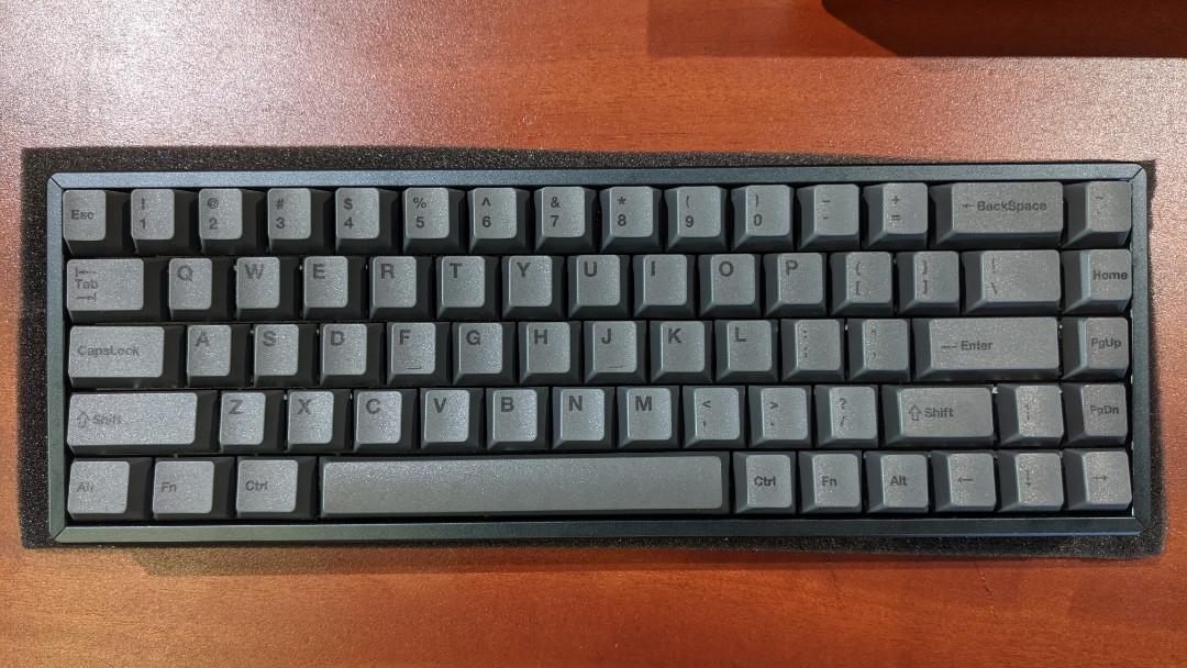 [CUSTOM ORDER] Keychron K6 with Gentlemen Black Keycaps, Computers ...